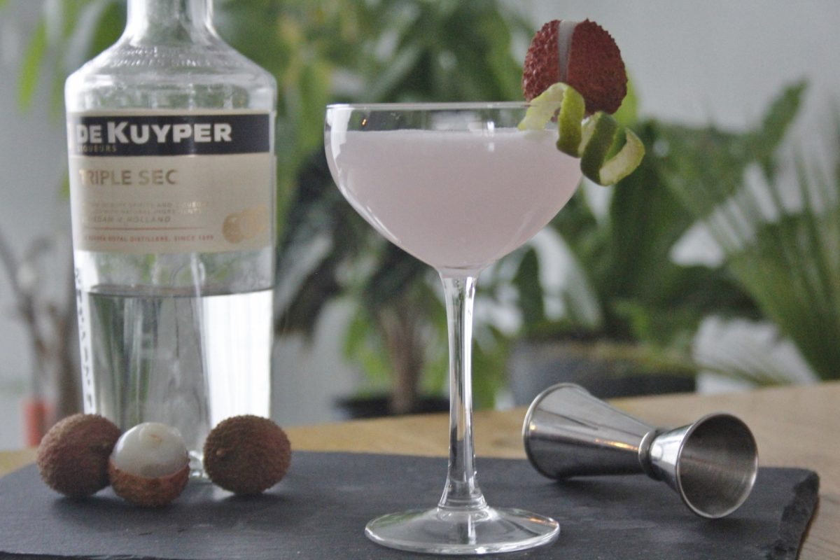 Lychee Cosmo - cocktail recept Cocktailicious.nl