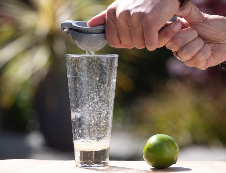 CUBA LIBRE met rum en cola - Cocktailicious.nl